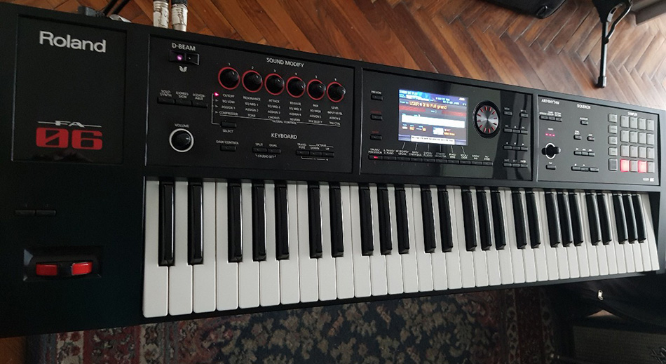 Roland FA06 Clavier Workstation - Petite Annonce TrocMusic